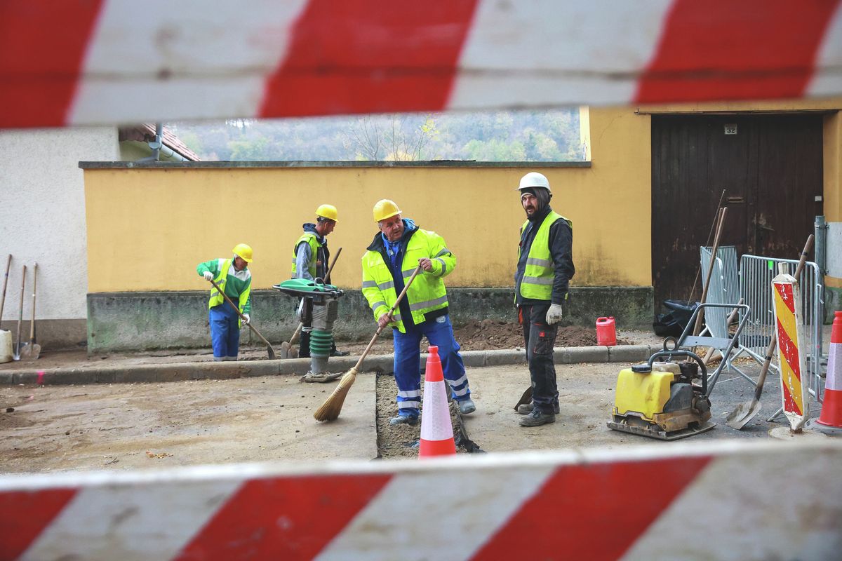 Útinform: több helyen kell útszűkületre számítani