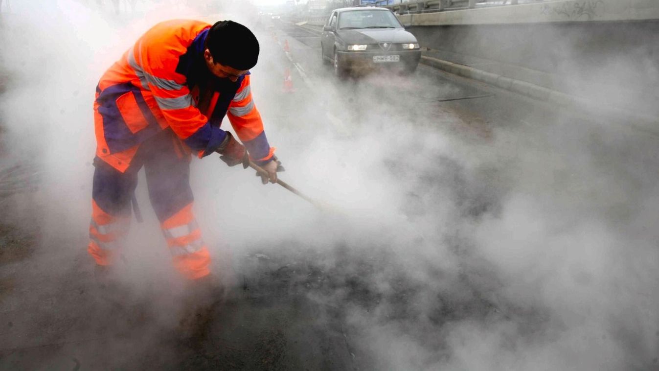 Útinform: a munka nem áll meg
