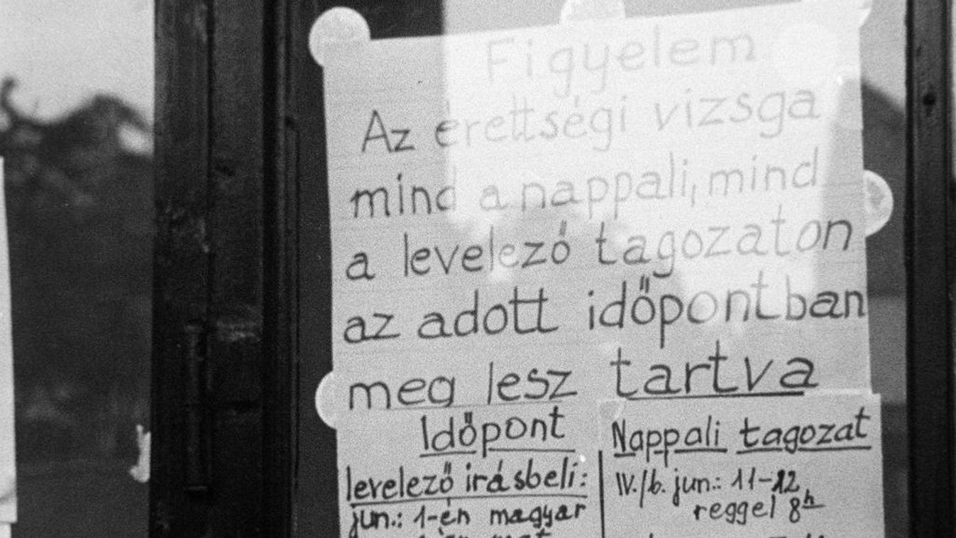 Érettségi régen – retró érettségi képek