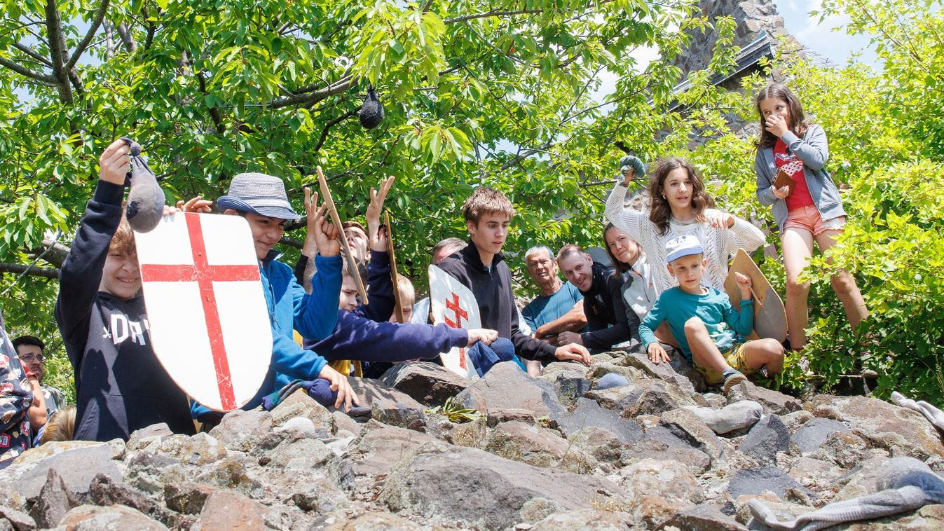 Várjátékokat rendeznek szombaton Hollókőn!