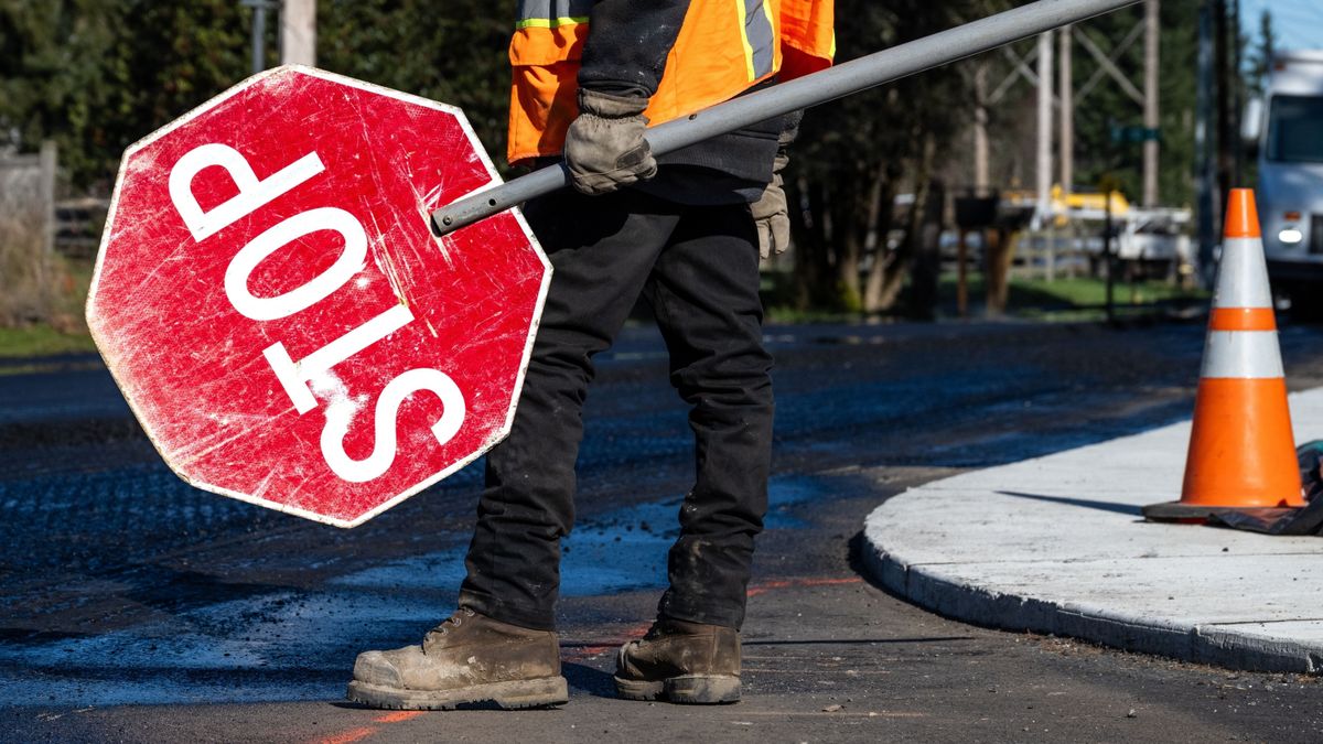 Útinform: pokoli dugó bénítja az M3-as bevezető szakaszát