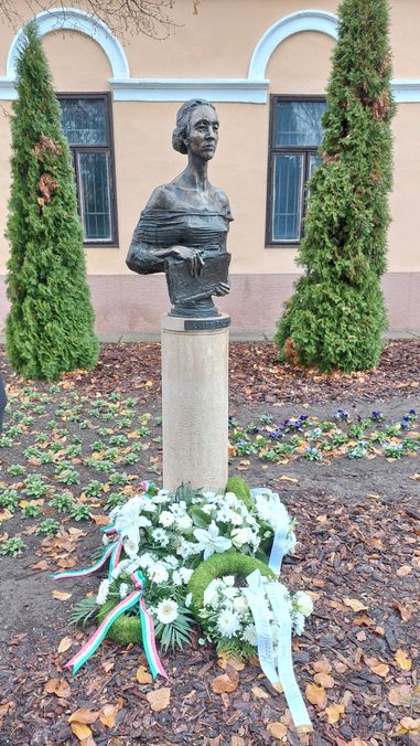 Megható, ahogyan Fráter Erzsébetre emlékeztek Balassagyarmaton