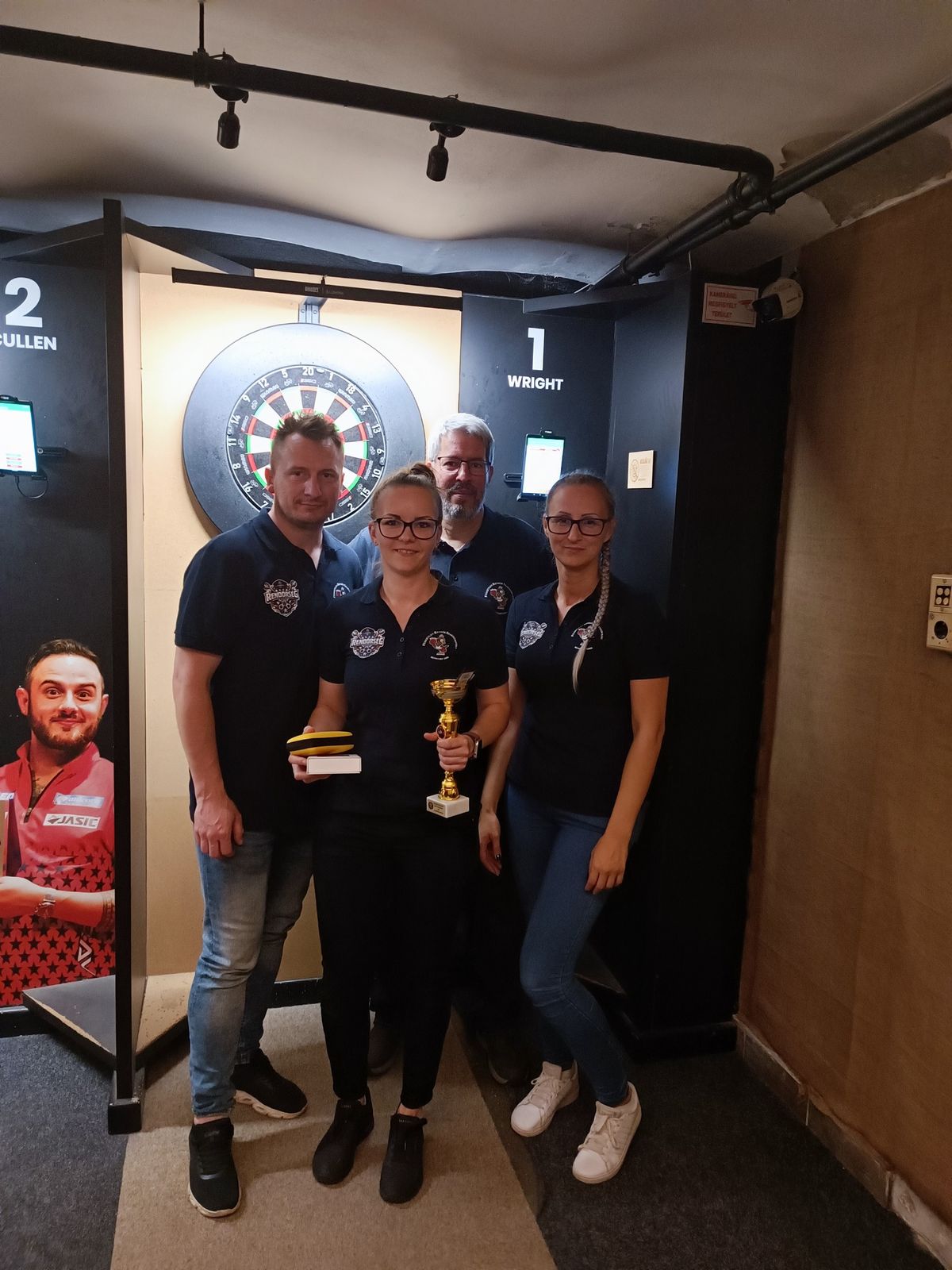Darts: megmutatták a nógrádi rendőrök, mit tudnak, ha célozni kell