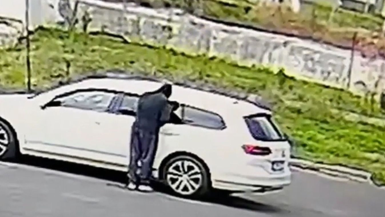Videón a lopás: ezt a férfit keresik most a salgótarjáni rendőrök